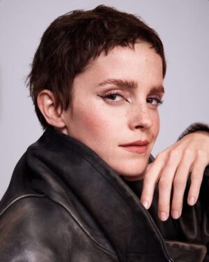 PRADA PARADOXE: estreia de Emma Watson na realização — C7nema.net
